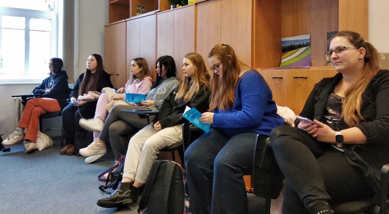 Zdravotně sociální fakulta JU - Ústav sociálních a ...